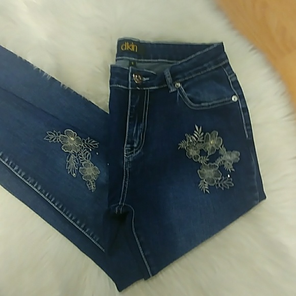 Dkin | Jeans | Dkin Floral Embroidered Skinny Jeans | Poshmark